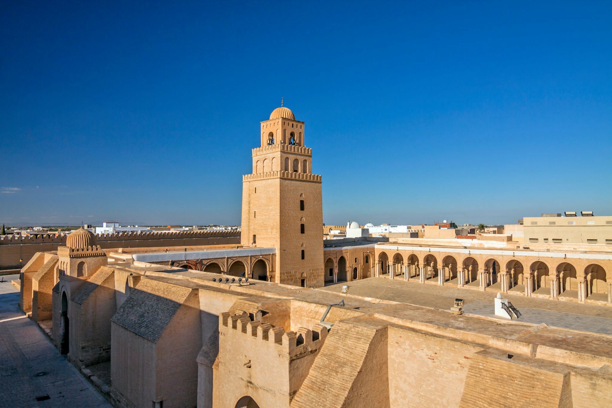 The Beauty of Moroccan Mosques: Architecture & History